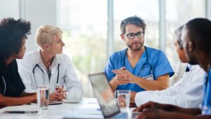 Medical Practice Partnership Models Explained Simply - Weave | Weave