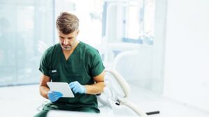 Guide to Veterinary Staff Training: Checklists and Tips | Weave | Weave